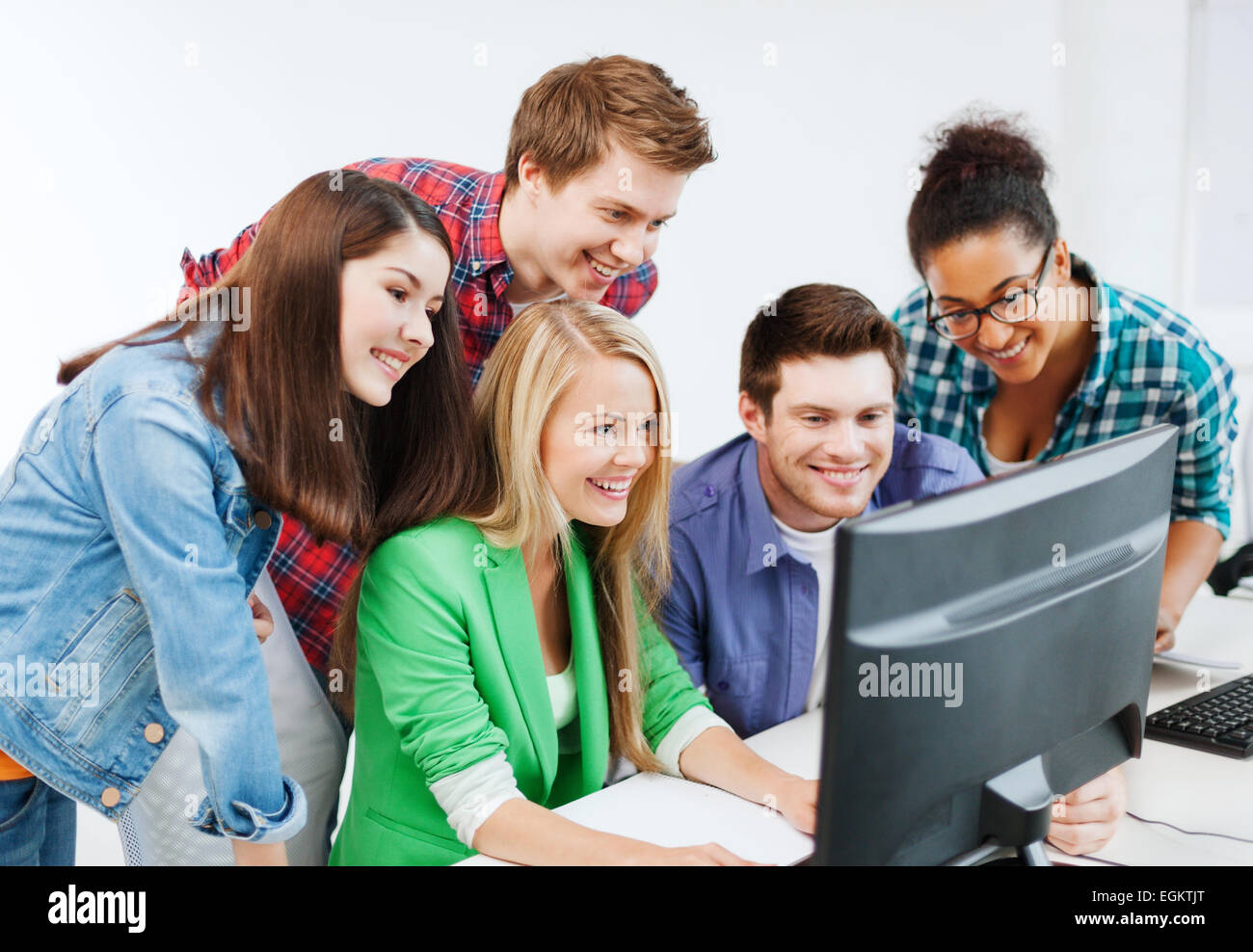 students with computer studying at school Stock Photo - Alamy