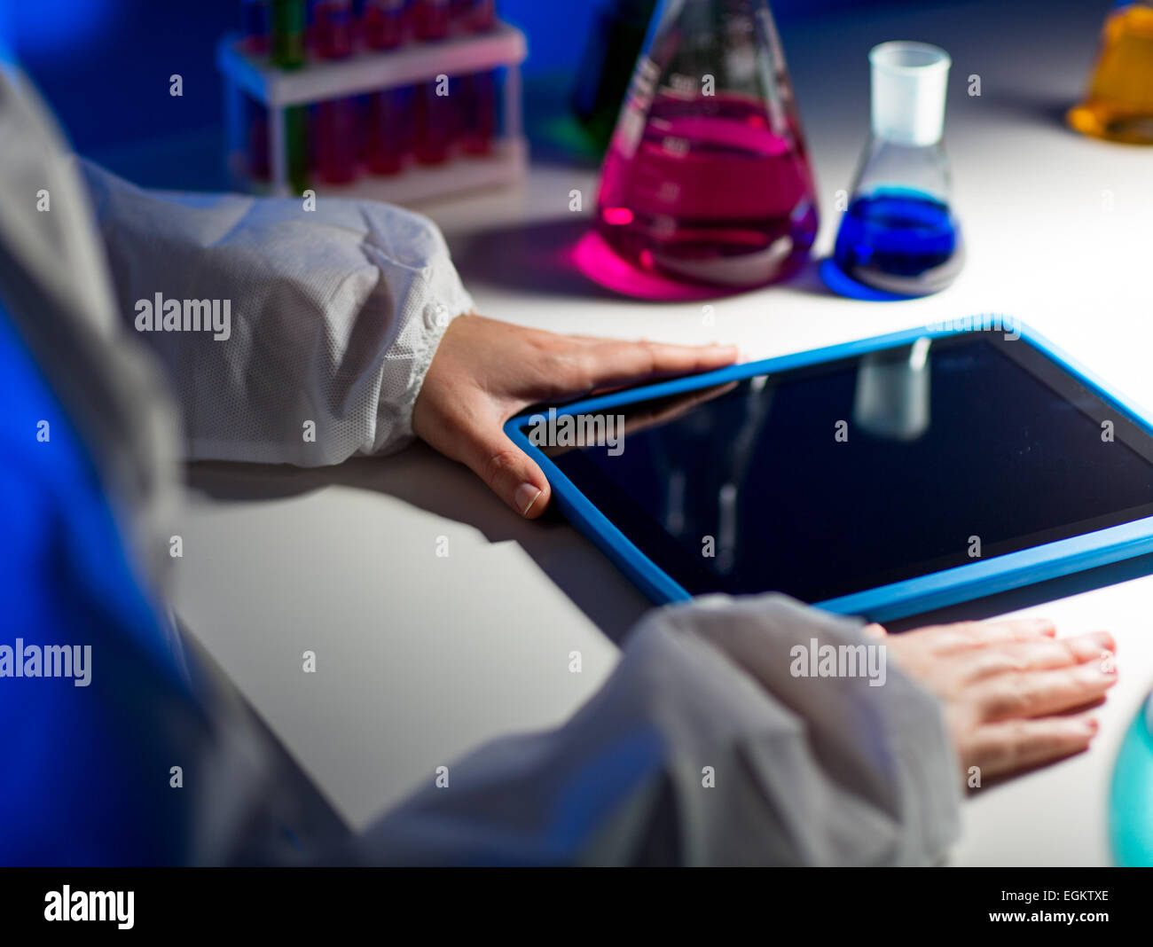 close up of scientist with tablet pc in laboratory Stock Photo - Alamy