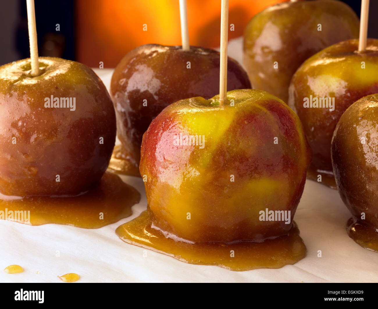 Crunchy toffee hi-res stock photography and images - Alamy