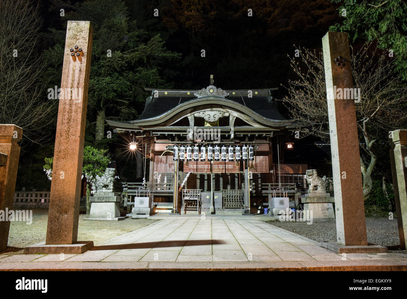 Zen temple hi-res stock photography and images - Alamy