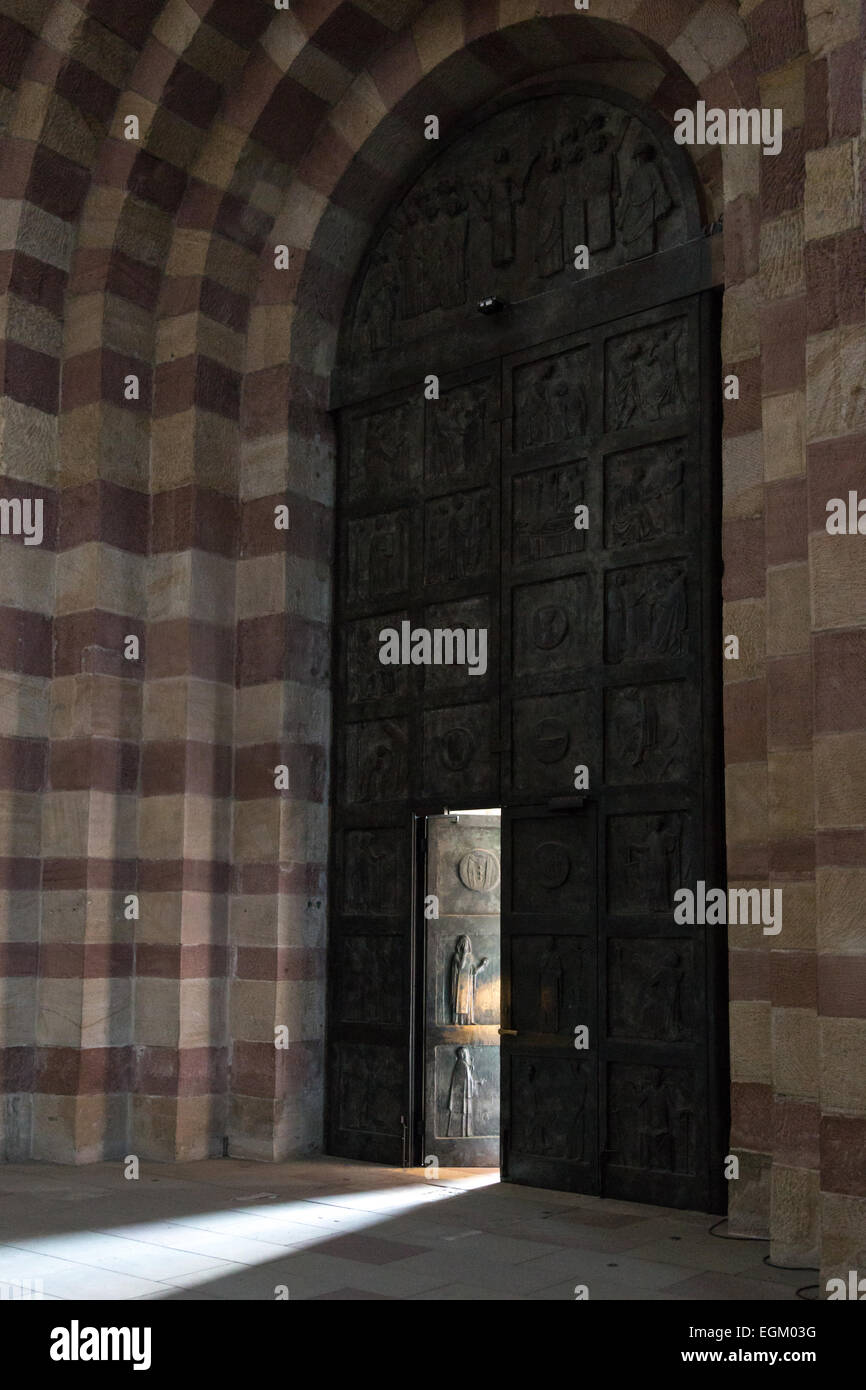 Light beam door hi-res stock photography and images - Alamy