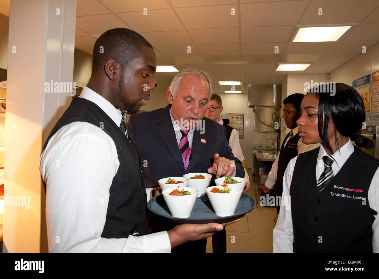 Waitress serving food london hi-res stock photography and images - Alamy