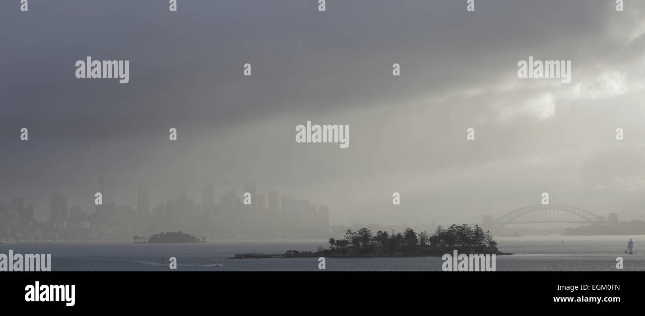 Rain sydney hi-res stock photography and images - Alamy