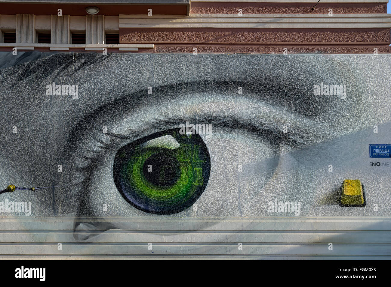 Decorative street art graffiti eye hi-res stock photography and images ...