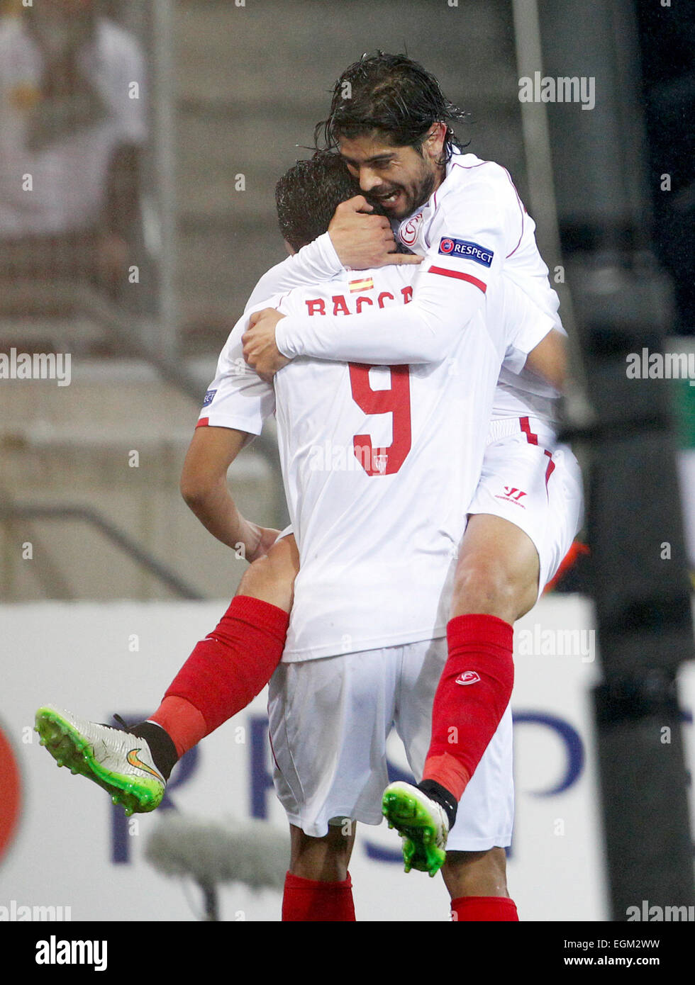 Moenchengladbach, Germany. 26th Feb, 2015. Sevilla's Carlos Bacca ...