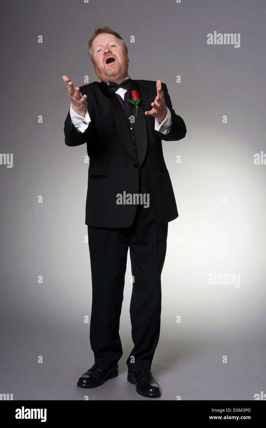 Opera singer hi-res stock photography and images - Alamy