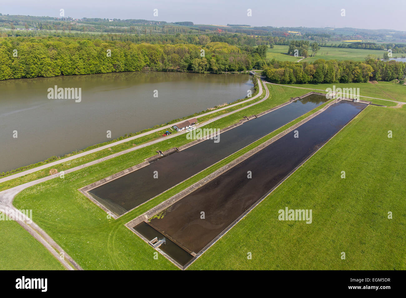 Waterworks, filtering water from river Ruhr, to prepare drinking water ...