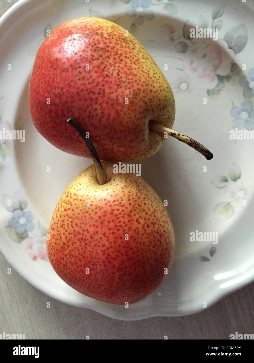Red pears hi-res stock photography and images - Alamy