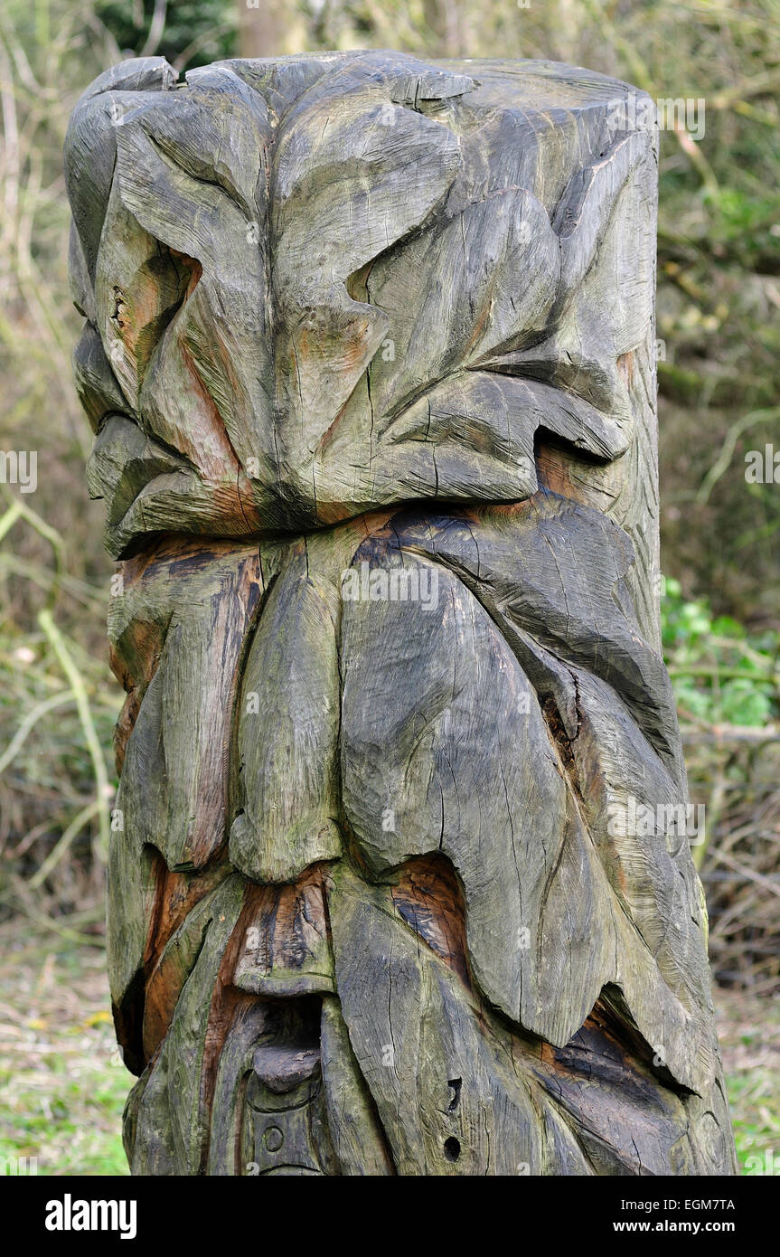 Tree stump carving hi-res stock photography and images - Alamy