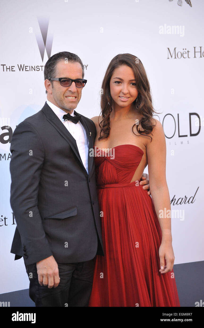 CANNES, FRANCE - MAY 23, 2013: Kenneth Cole & daughter at amfAR's 20th ...