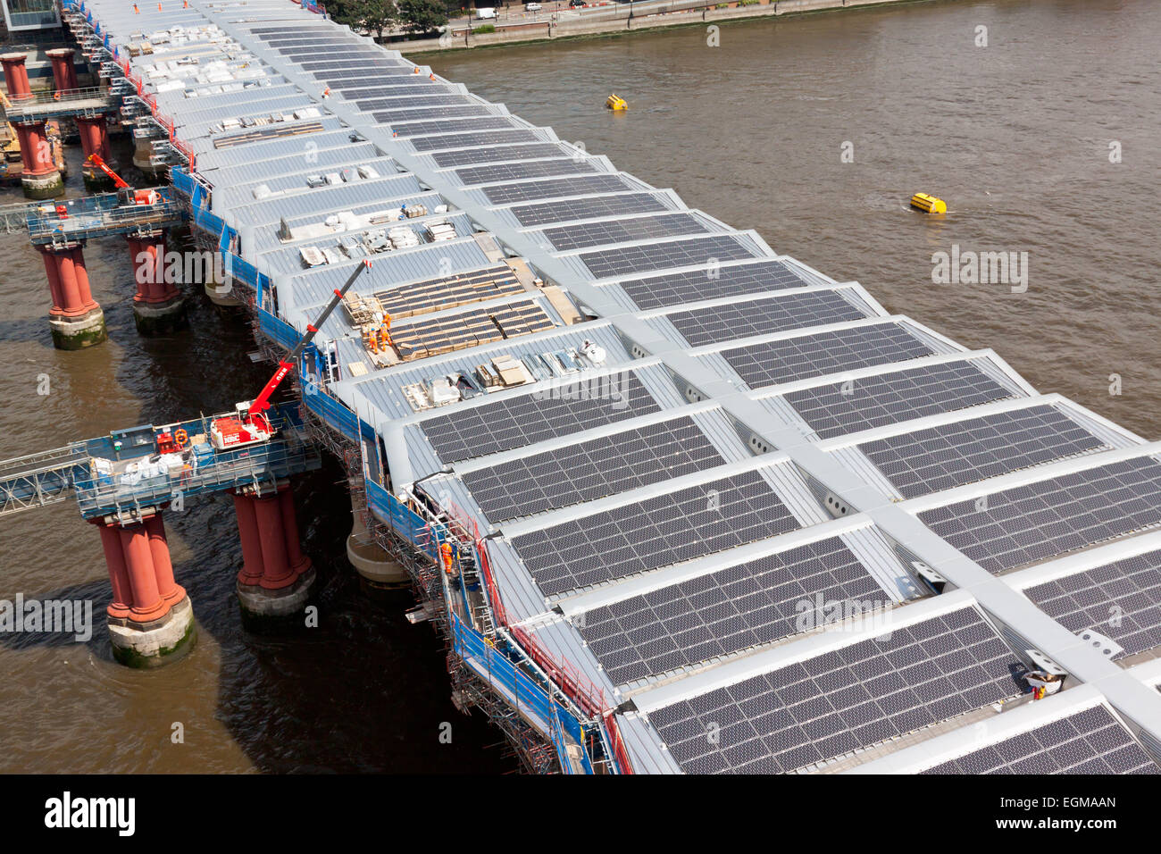 London cells hi-res stock photography and images - Alamy
