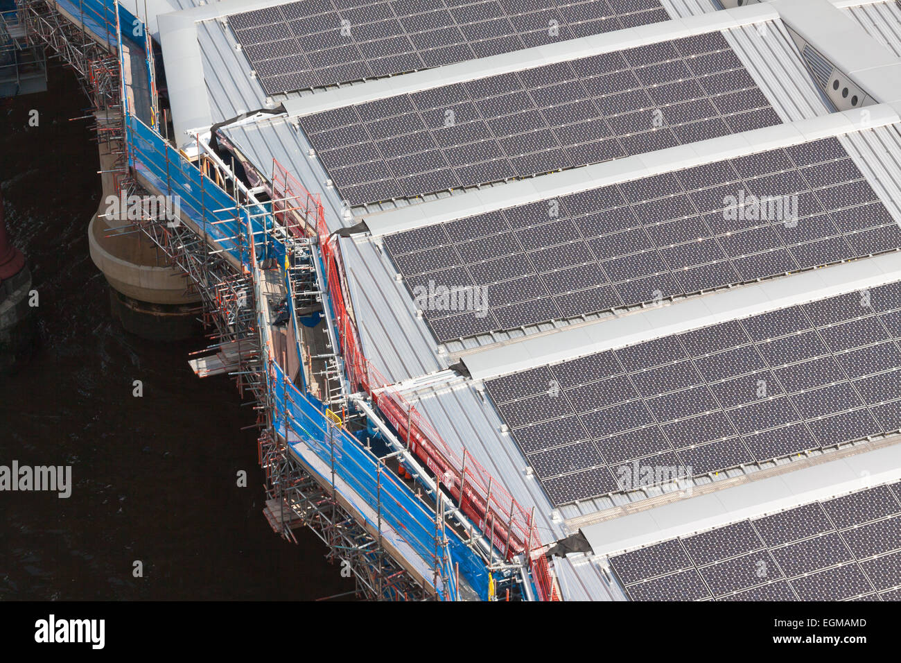 Solar cells on London Blackfriars Bridge, London, England Stock Photo ...