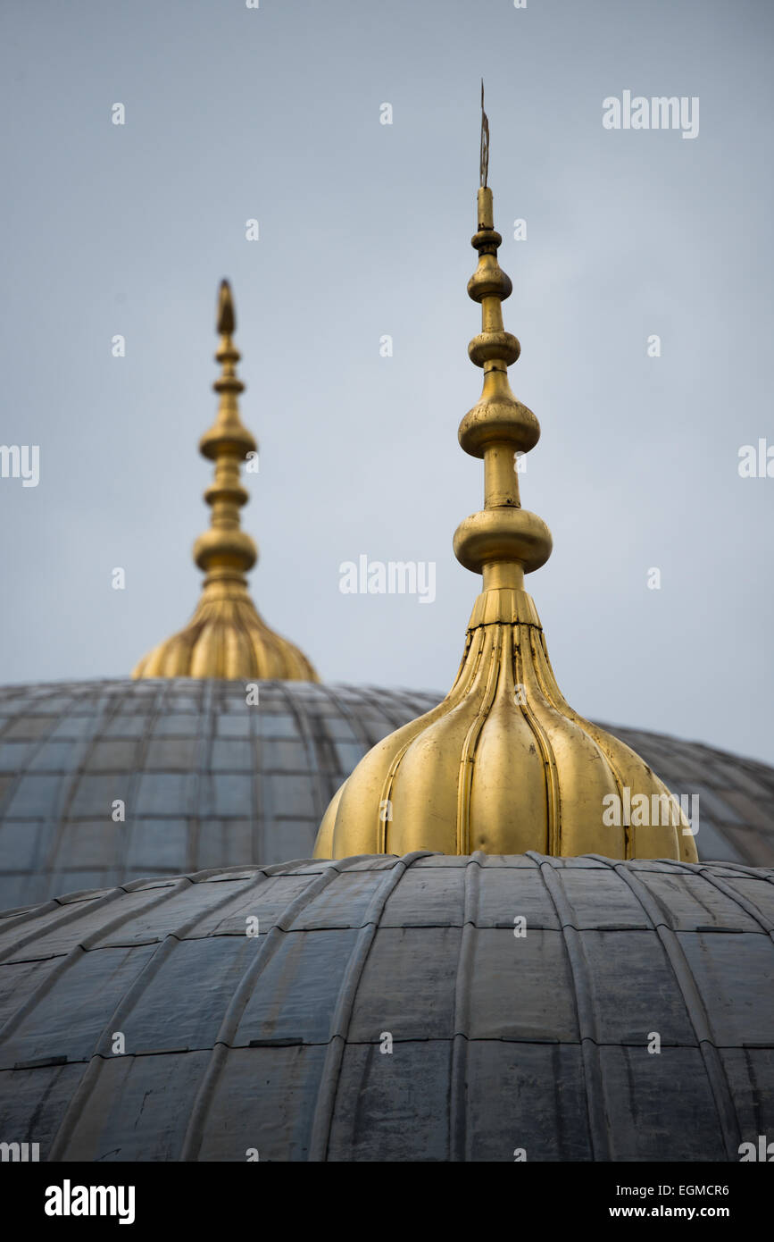 Gold dome finials hi-res stock photography and images - Alamy