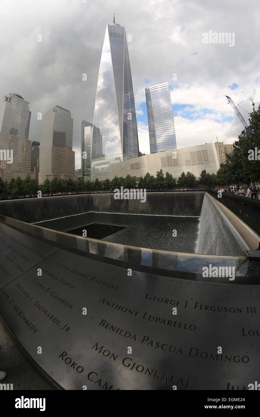 The One World Trade Center stands over the National September 11 ...