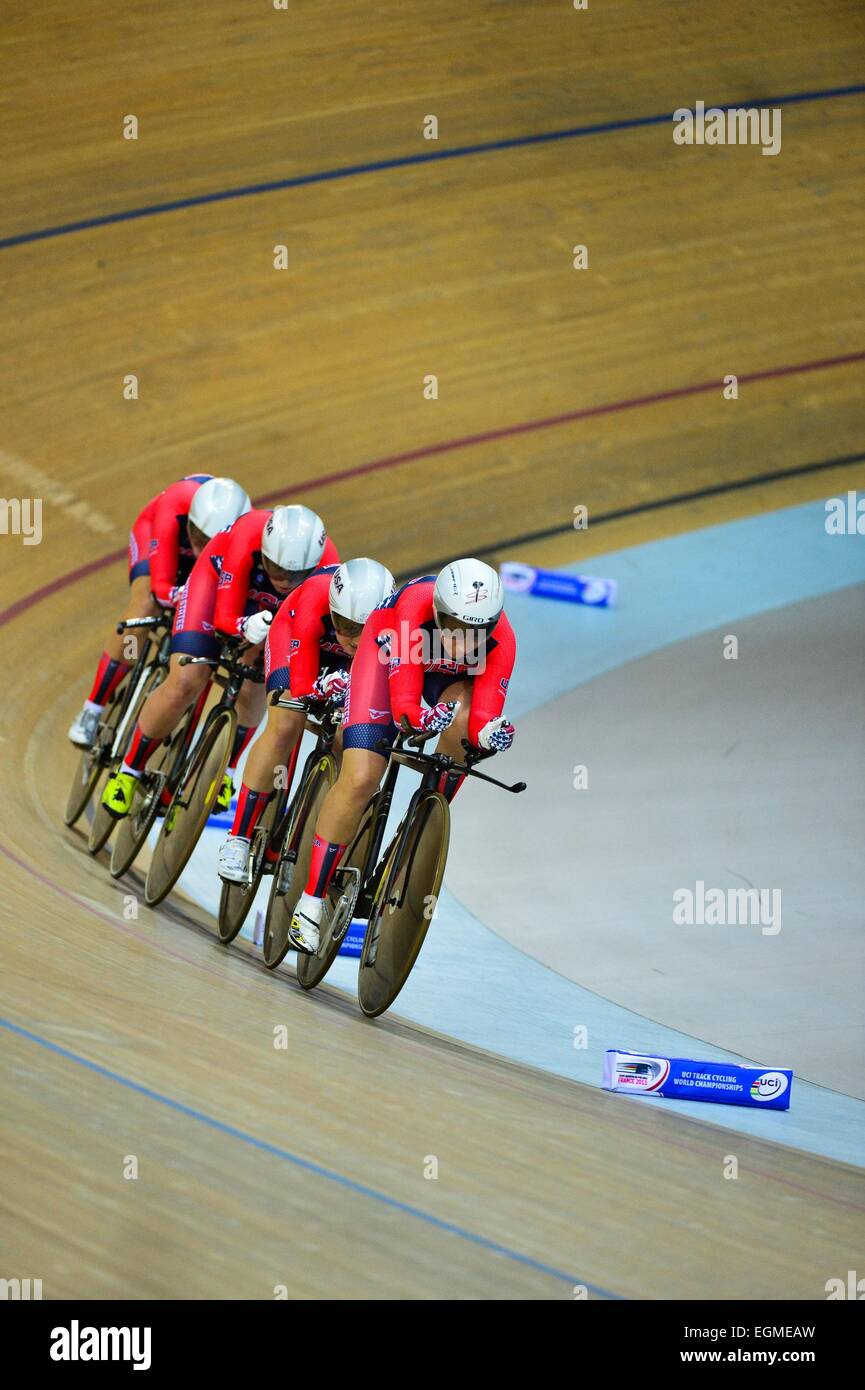 Jennifer lauren hi-res stock photography and images - Alamy