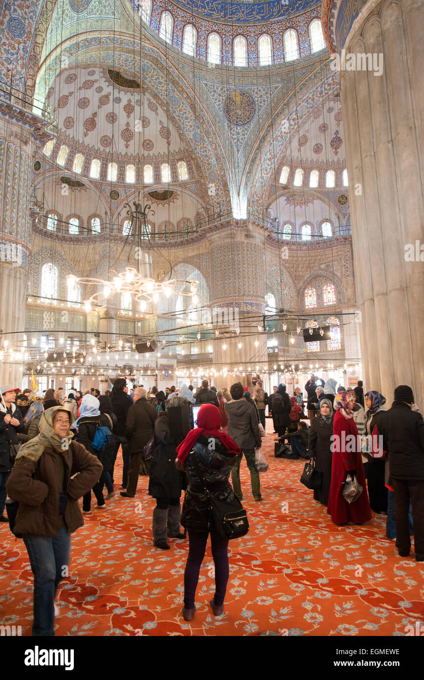 Sultan ahmed mosque blue mosque prayer hi-res stock photography and ...