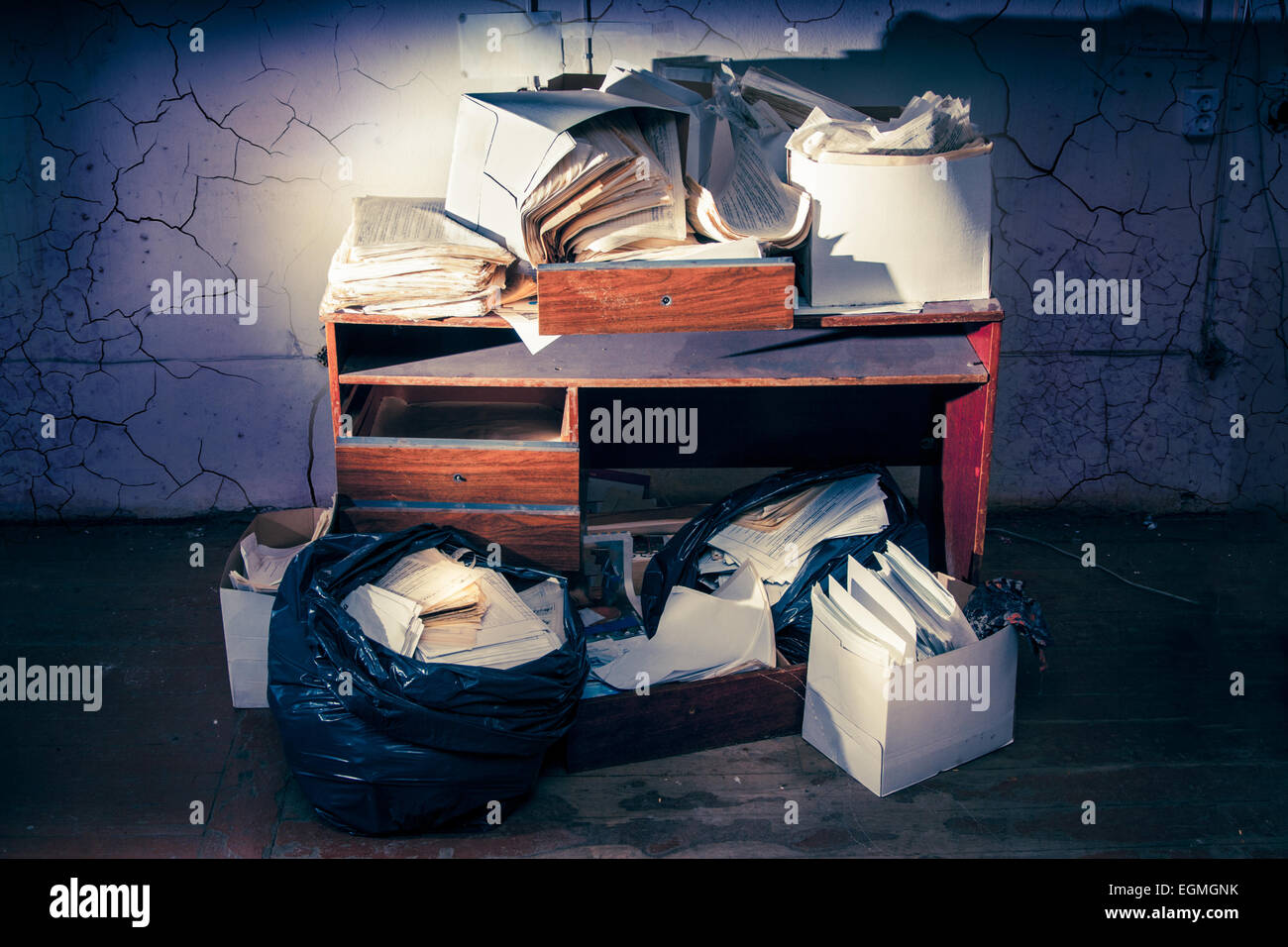File cabinet mess hi-res stock photography and images - Alamy