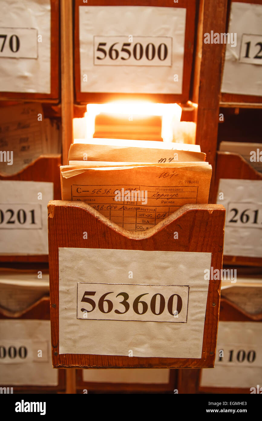 Archive folder hi-res stock photography and images - Alamy
