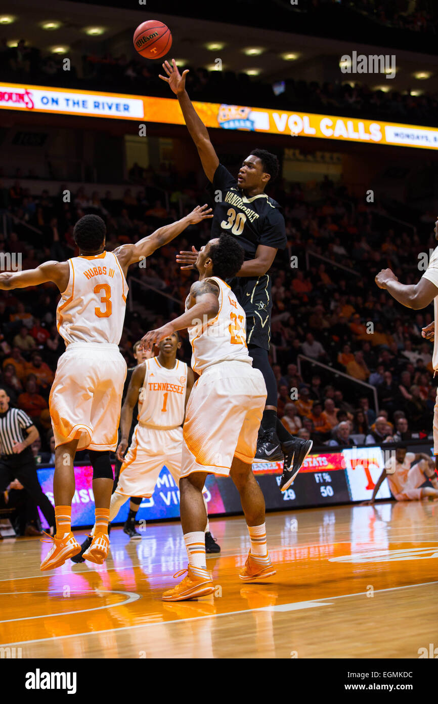 February 26, 2015: Damian Jones #30 of the Vanderbilt Commodores shoots ...