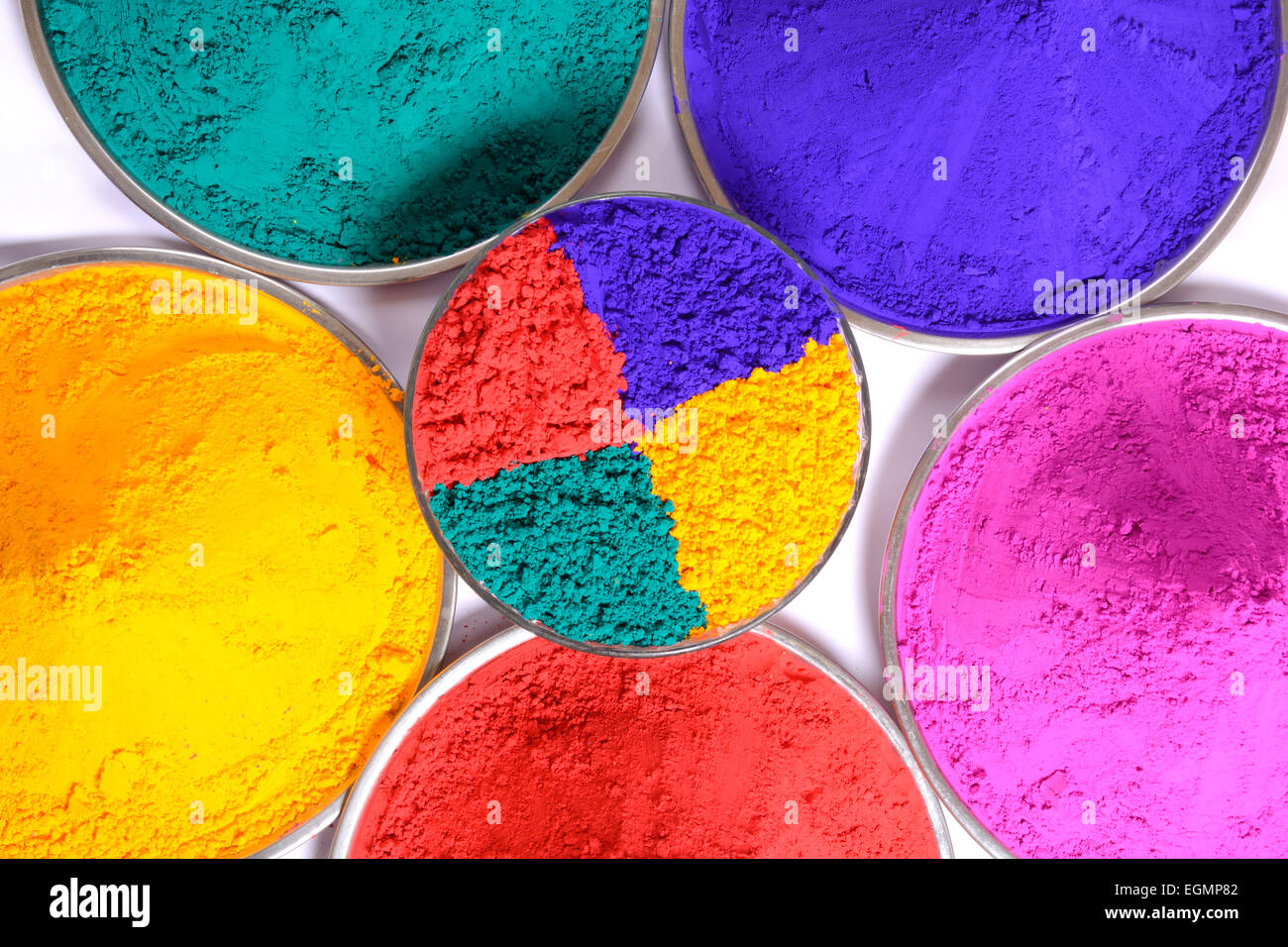 Colorful gulaal in the bowl surrounded by colorful heap of gulaal Stock ...