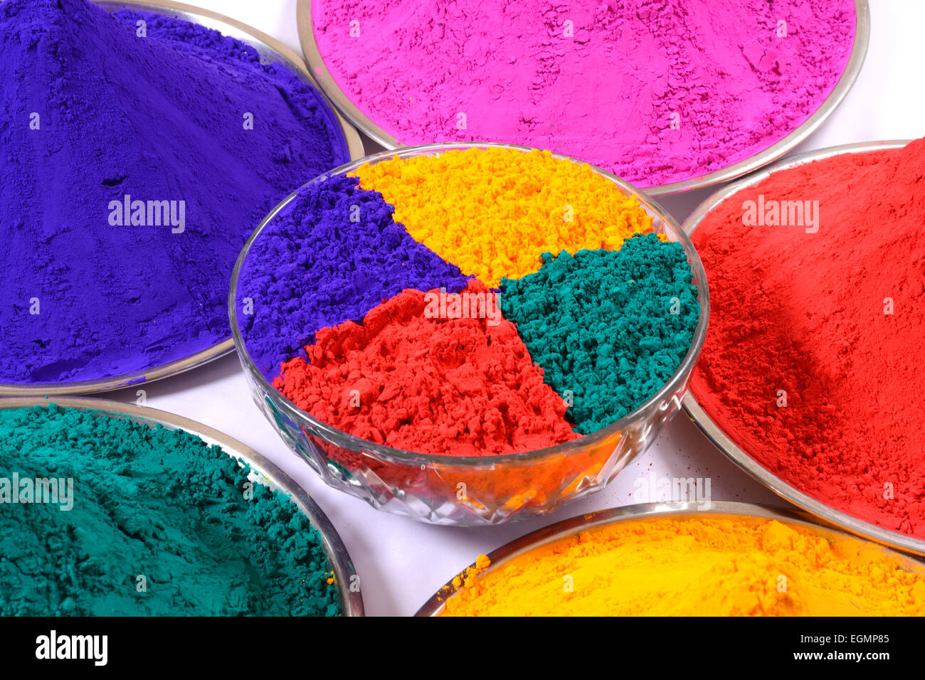 Colorful gulaal in the bowl surrounded by colorful heap of gulaal Stock ...