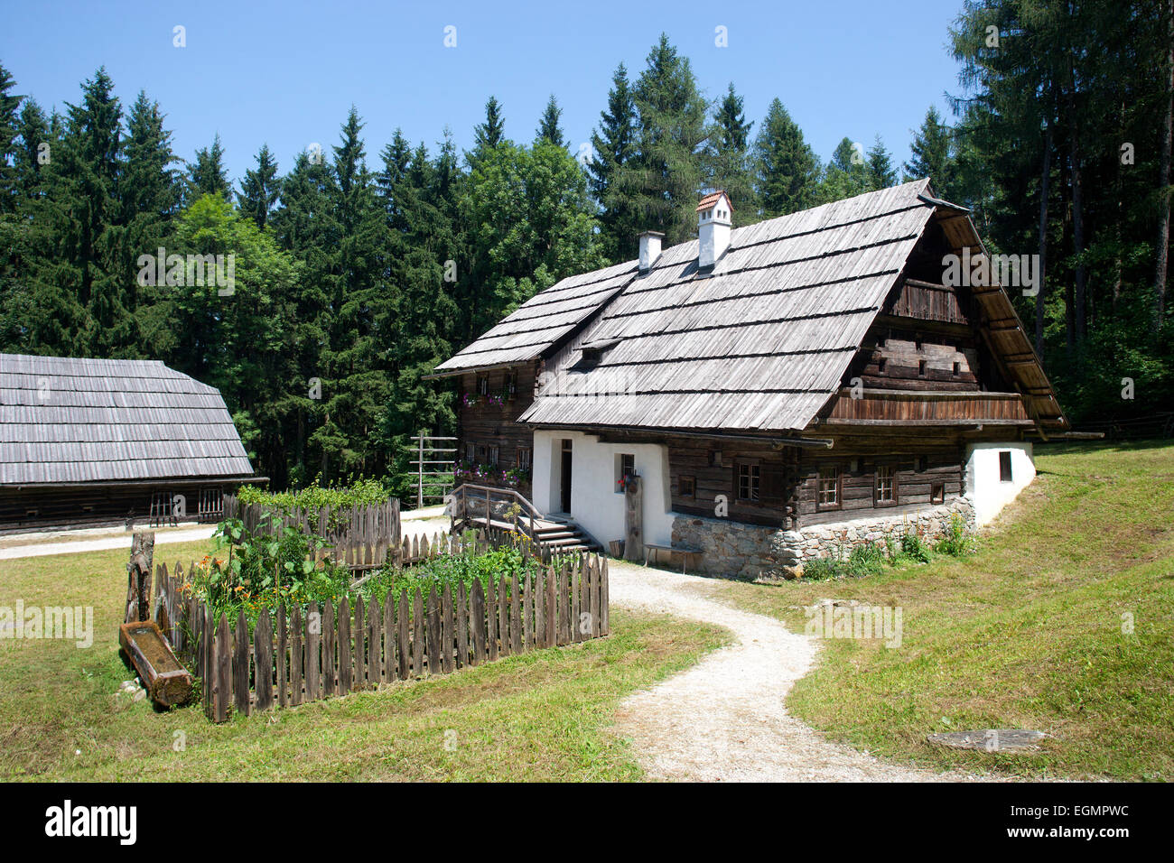 Cottage garden austria hi-res stock photography and images - Alamy