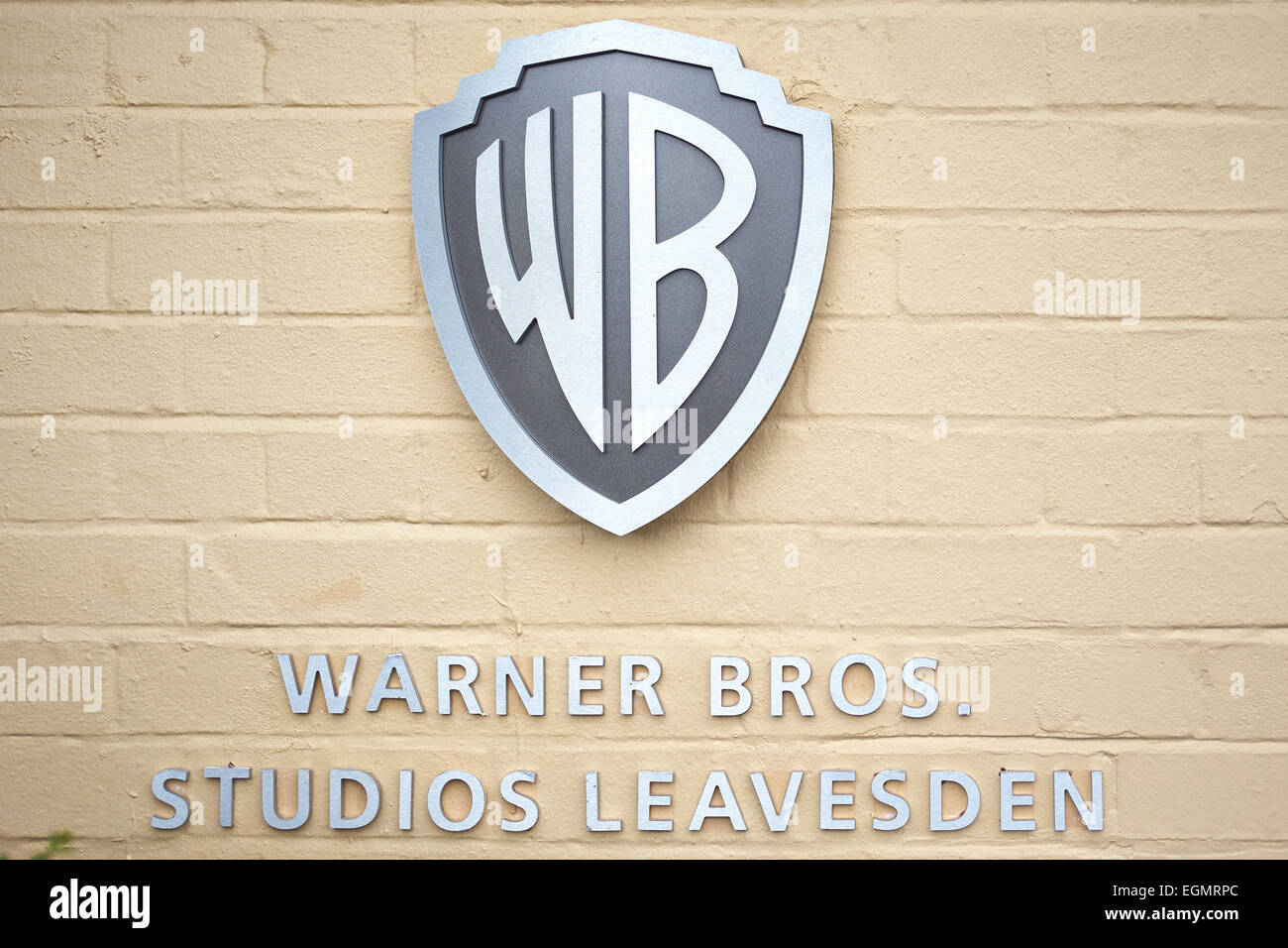Warner Brothers sign at Leavesden Studios Stock Photo - Alamy