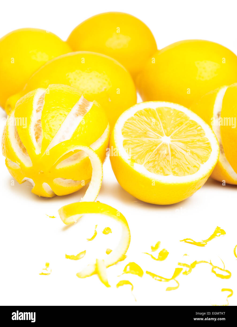 fresh pile of lemon and lemon peel Stock Photo - Alamy
