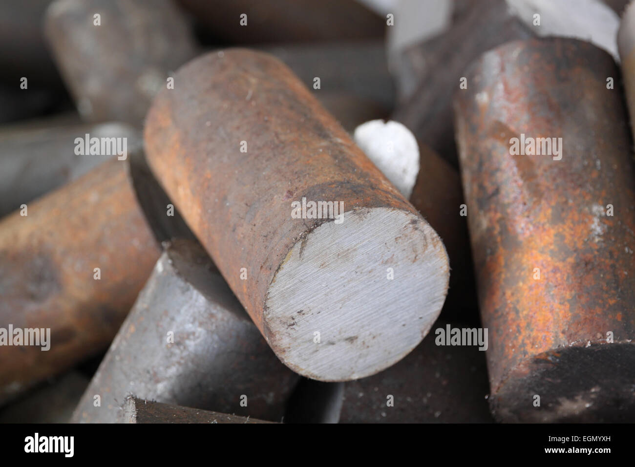 Raw Iron Bar High Resolution Stock Photography and Images - Alamy