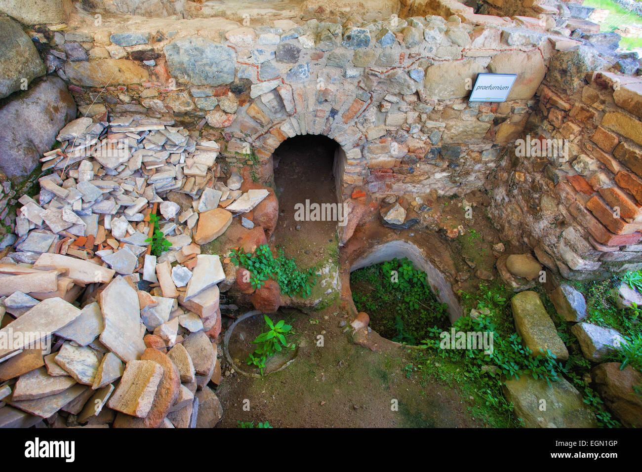 Roman furnace hi-res stock photography and images - Alamy
