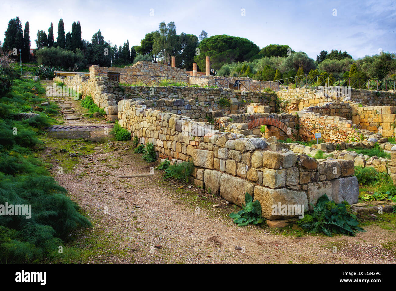 Ancient roman shop hi-res stock photography and images - Alamy