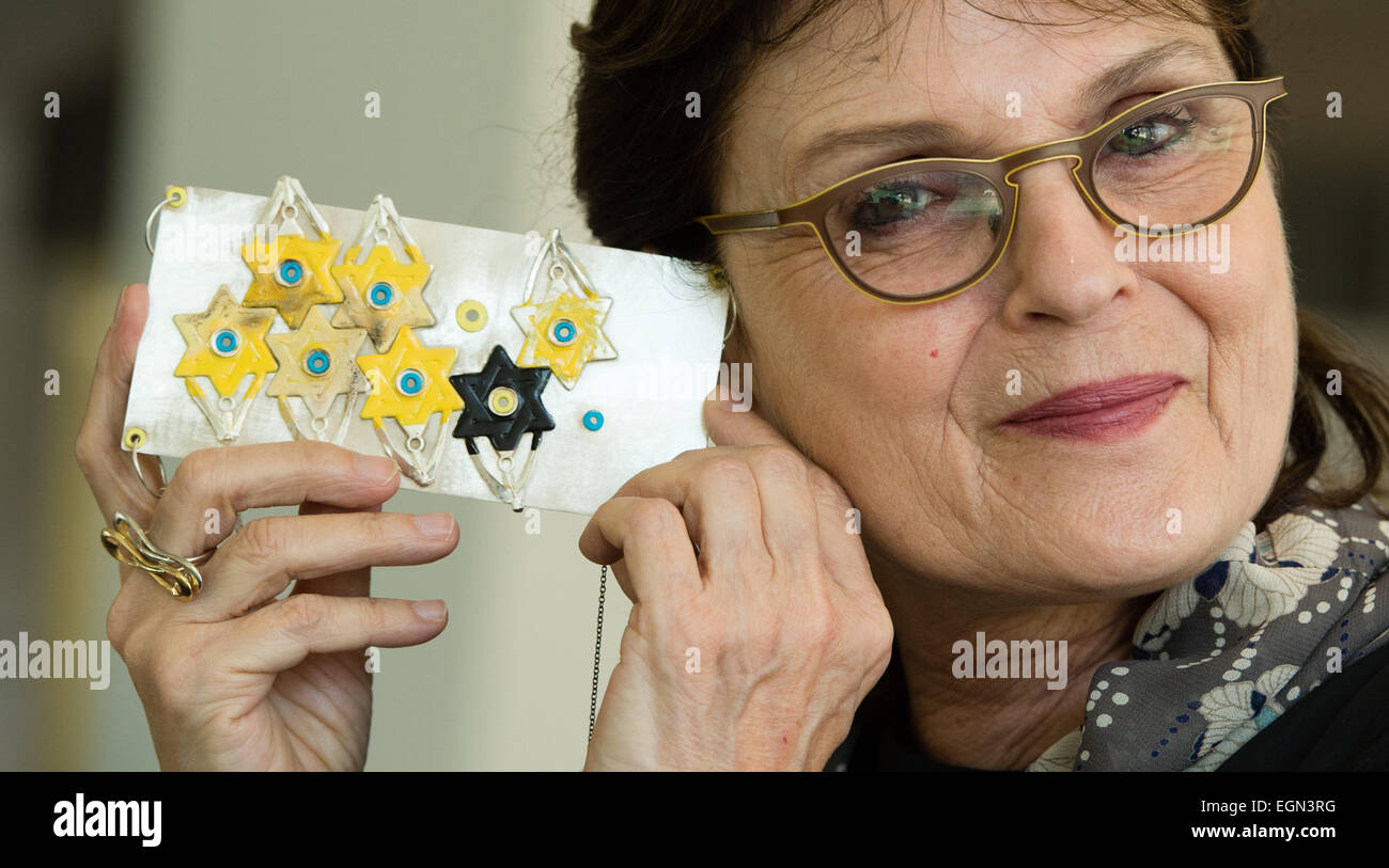 Cross section archeology hi-res stock photography and images - Alamy