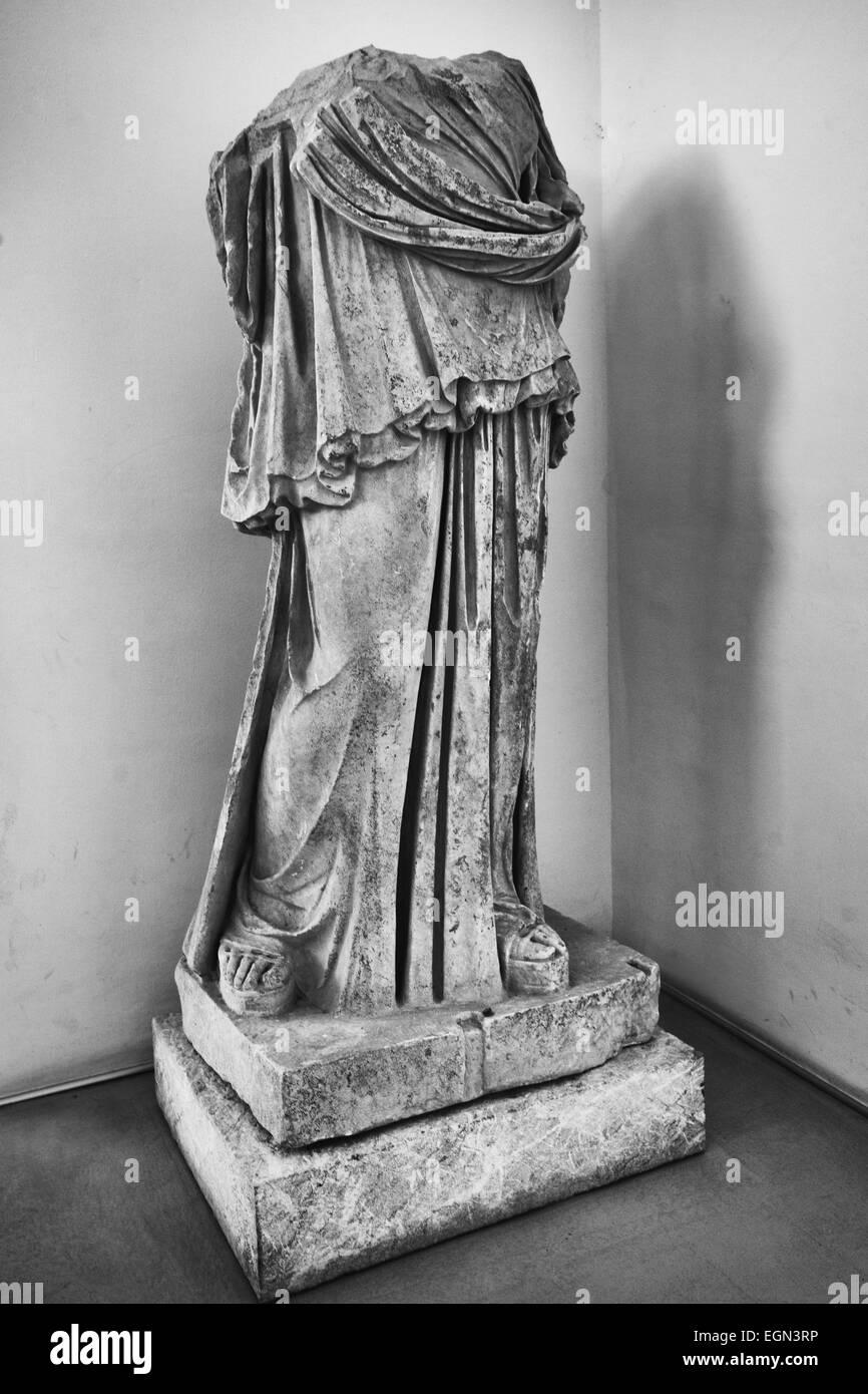 Ancient Greek Art Black and White Stock Photos & Images - Alamy