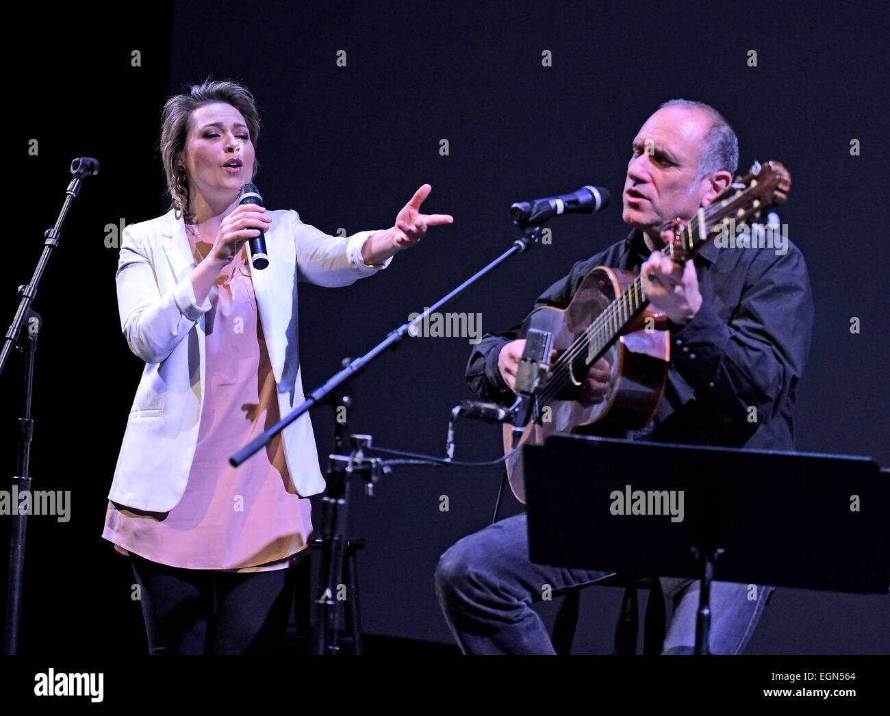 Israeli music legend David Broza, right, in concert with Israeli ...