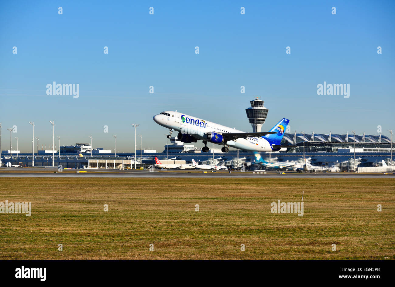 Overview start hi-res stock photography and images - Alamy