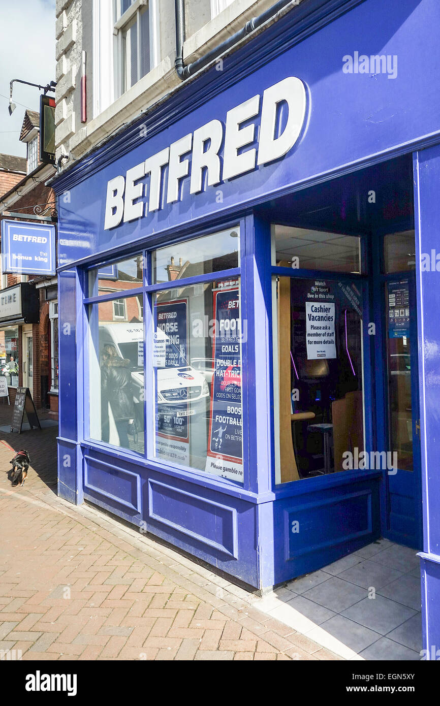 Betting office hi-res stock photography and images - Alamy