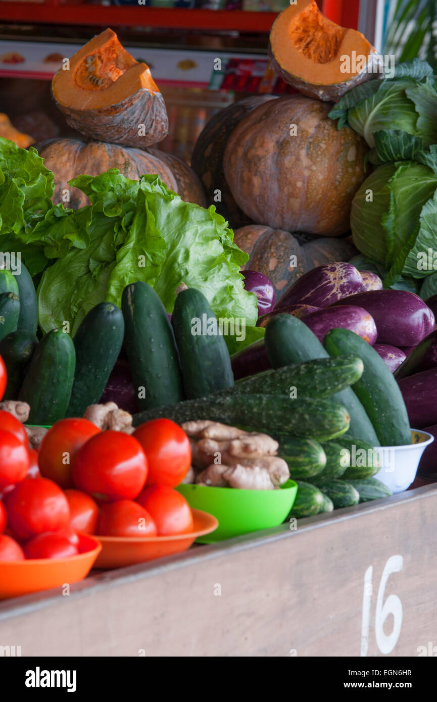 Farmers market fruits vegetables hi-res stock photography and images ...