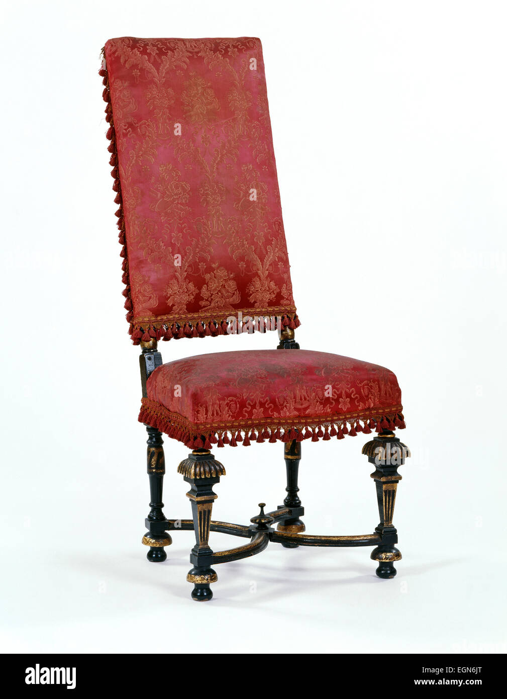 Gilded chair hi-res stock photography and images - Alamy