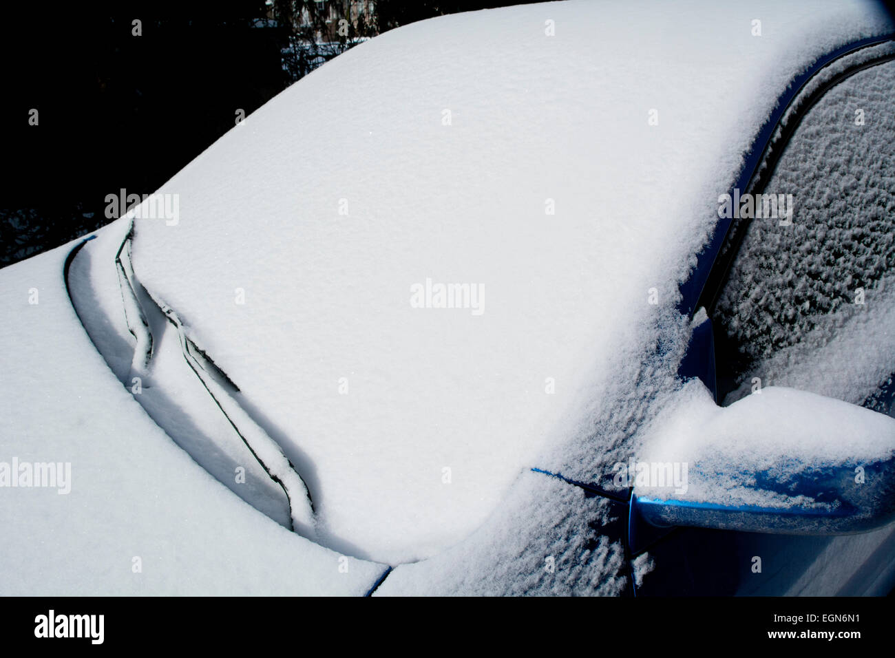 Car windshields hi-res stock photography and images - Alamy