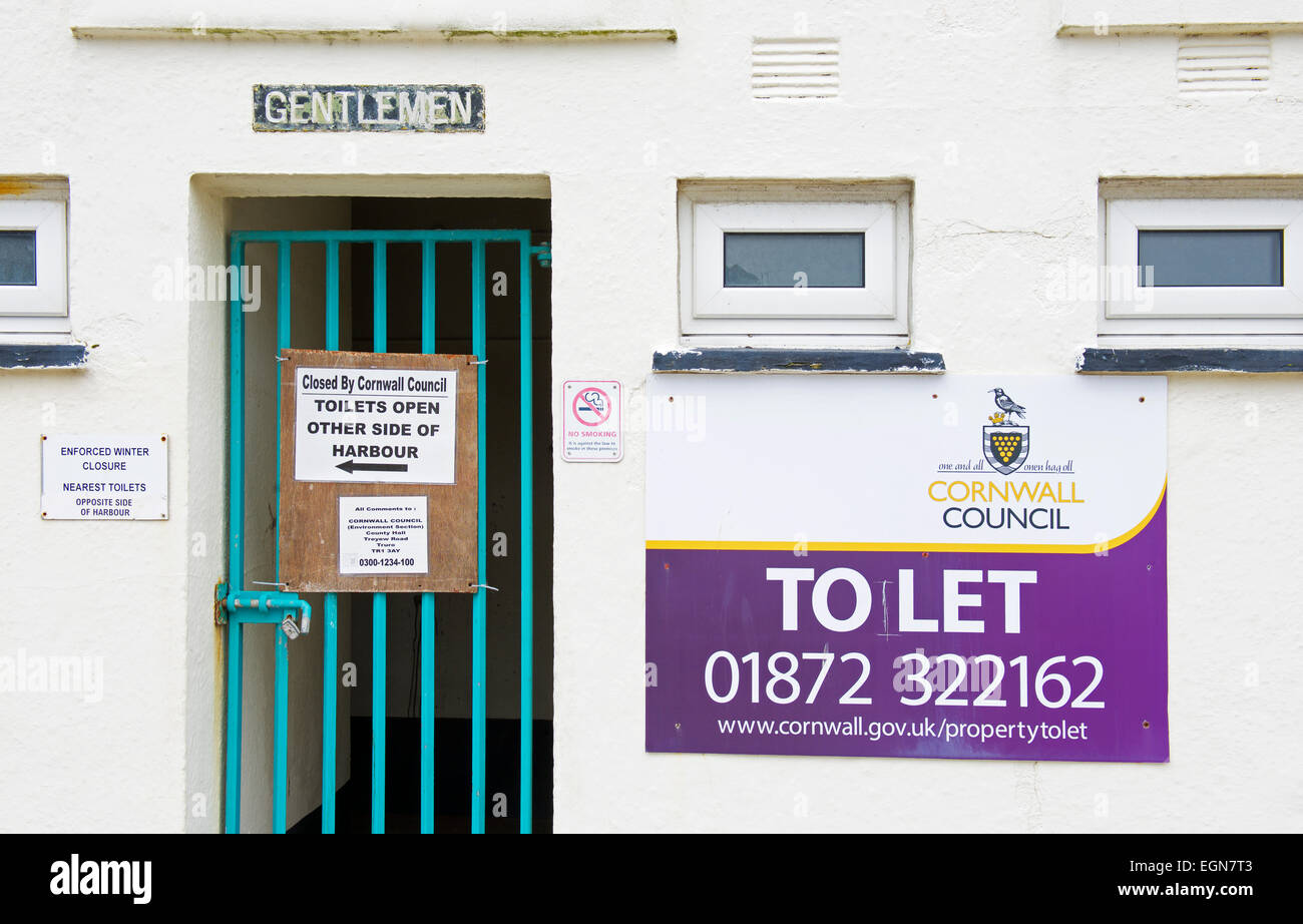 Toilet block with to let sign, Cornwall, England UK Stock Photo - Alamy