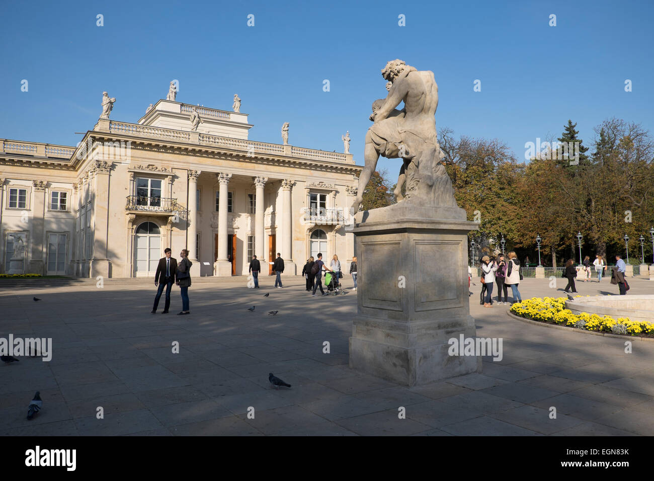 Palace on the Isle in Warsaw's Lazienkowski Park Stock Photo - Alamy