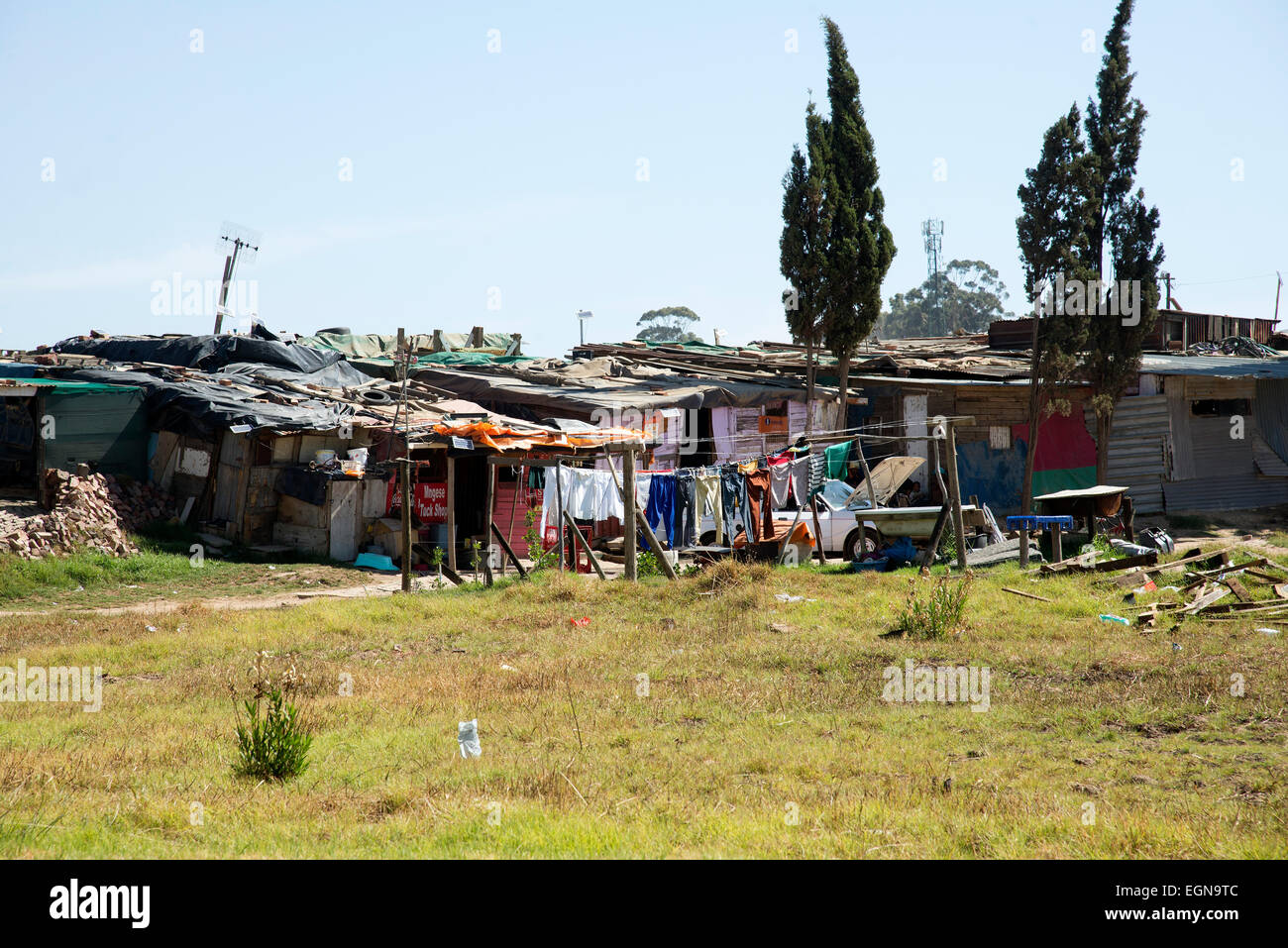 Poor shacks hi-res stock photography and images - Alamy