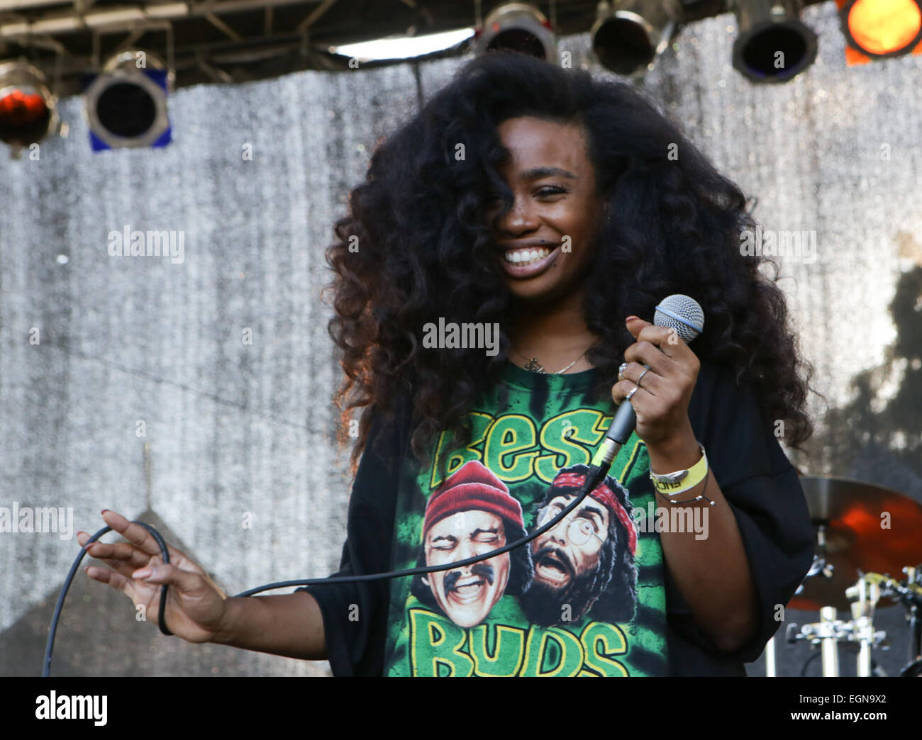 Solana Rowe Sza