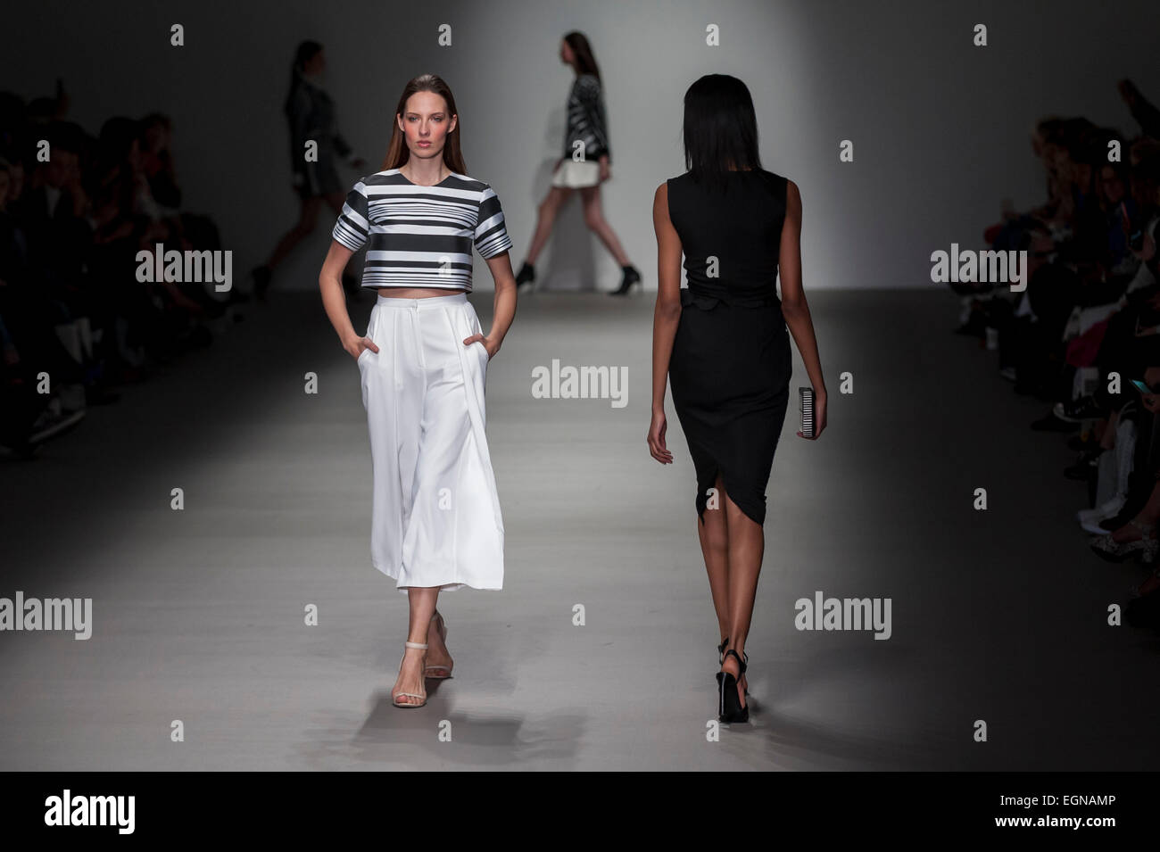 Net a porter model hi-res stock photography and images - Alamy