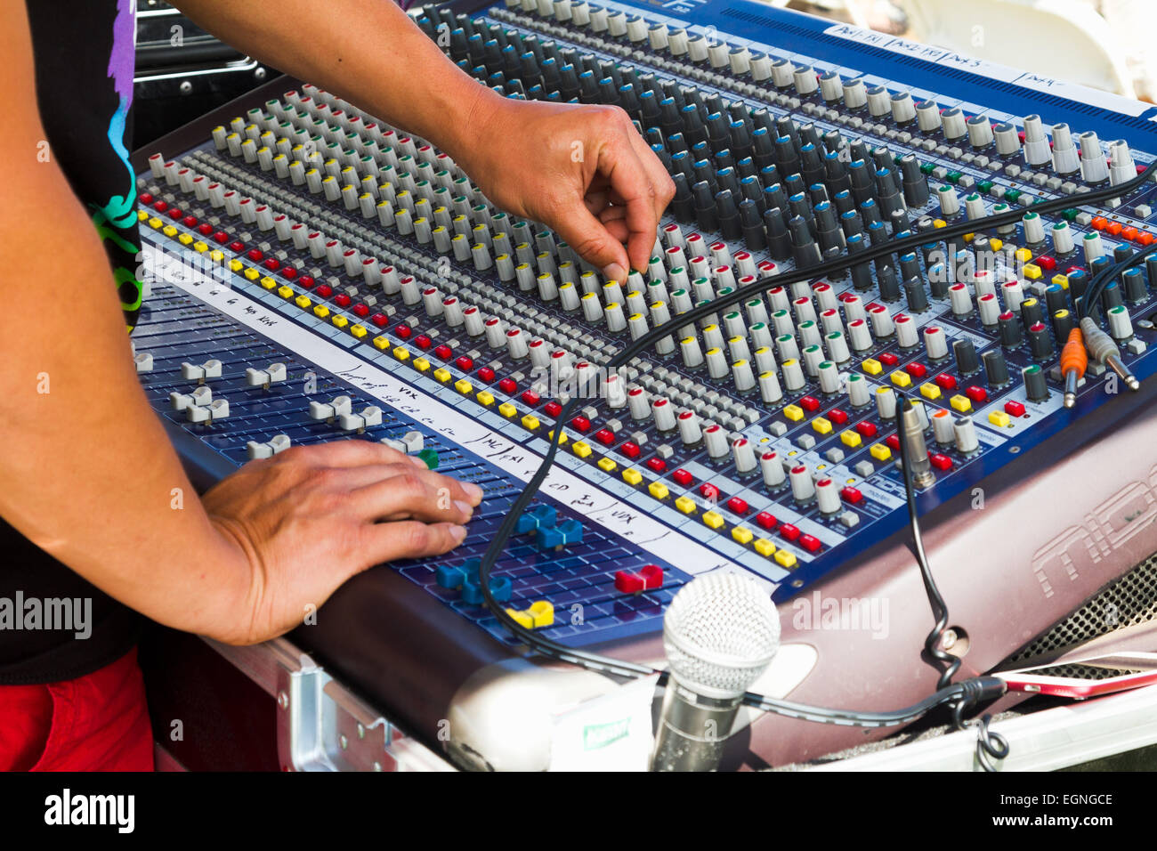 Soundboard hi-res stock photography and images - Alamy