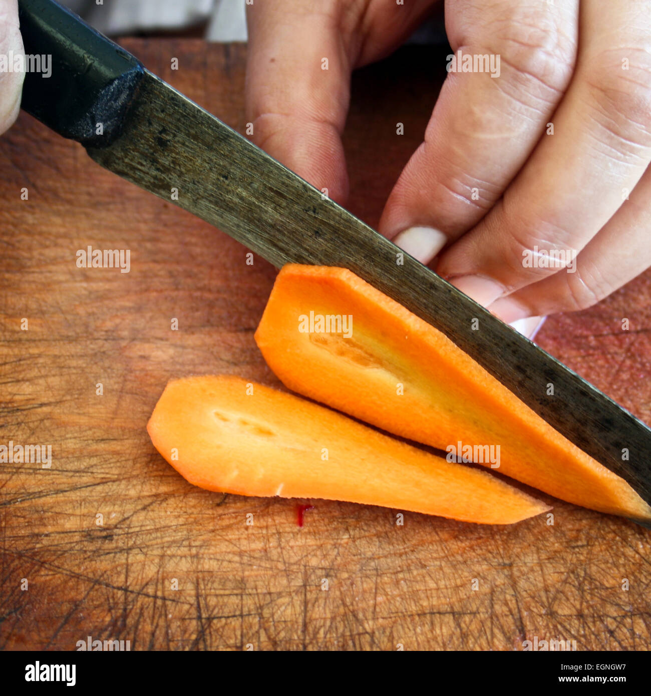 Method of cutting of carrots Stock Photo - Alamy