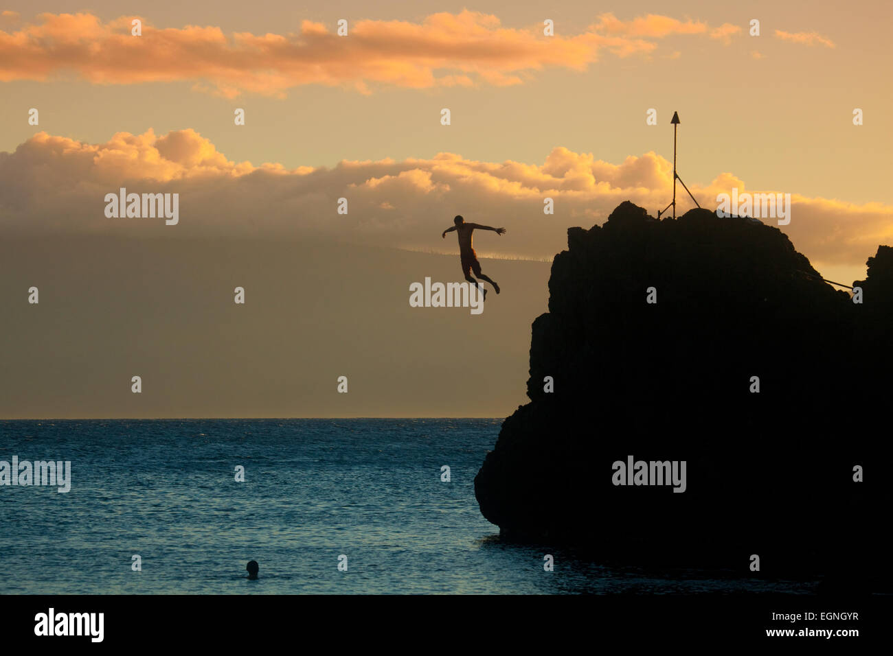 Clif diving hi-res stock photography and images - Alamy