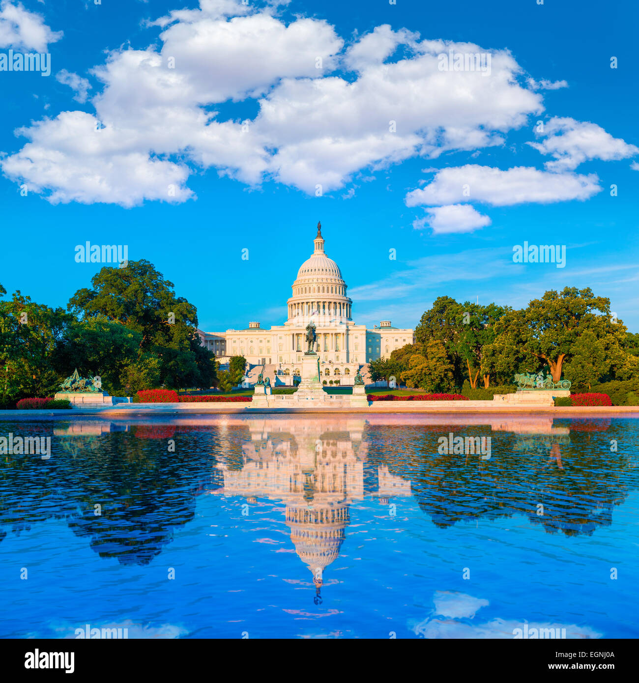 Capitol building Washington DC sunlight USA US congress refecting pool ...