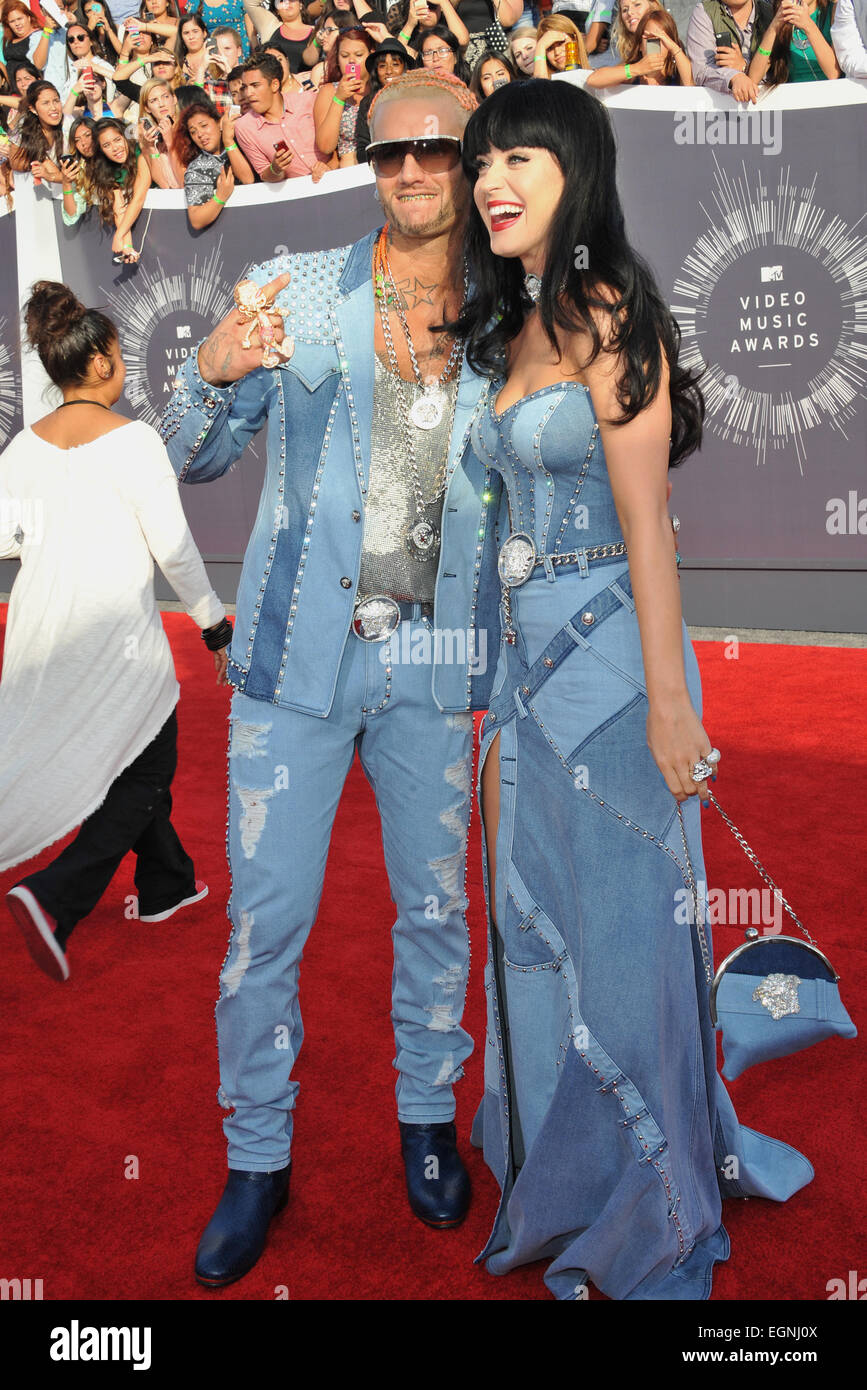 Katy Perry Sunglasses High Resolution Stock Photography and Images - Alamy