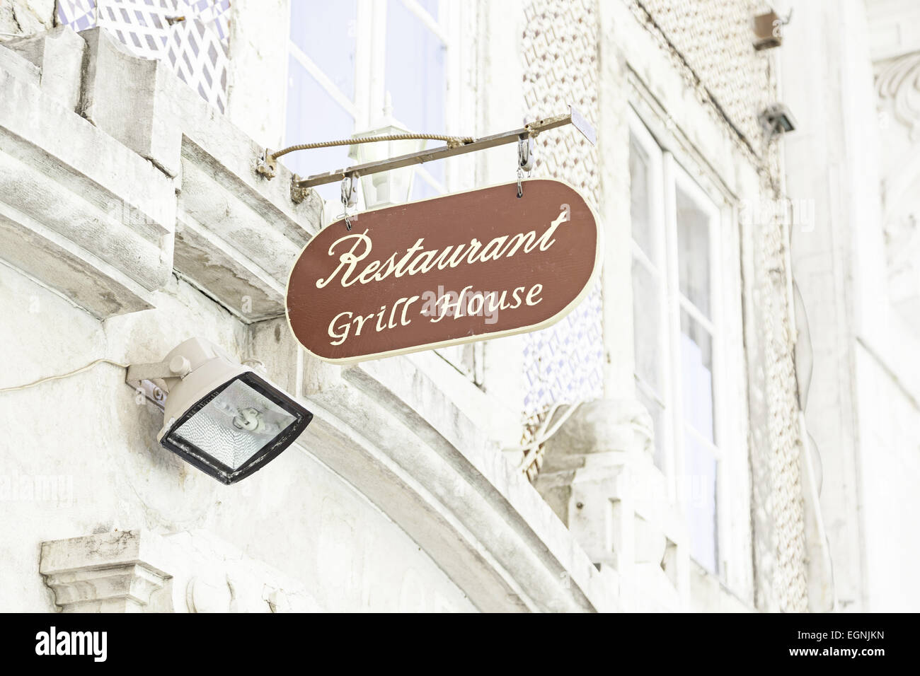 Restaurant signal waiter hi-res stock photography and images - Alamy